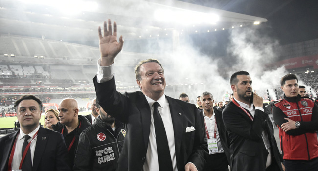 Hasan Arat'ın canlı yayını iptal!