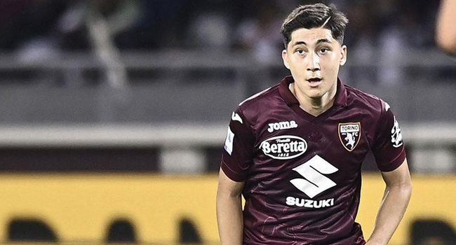 Futbolu bırakmayı düşündüm!