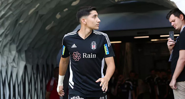 Emirhan ayrılıyor! İşte sözleşmenin detayları