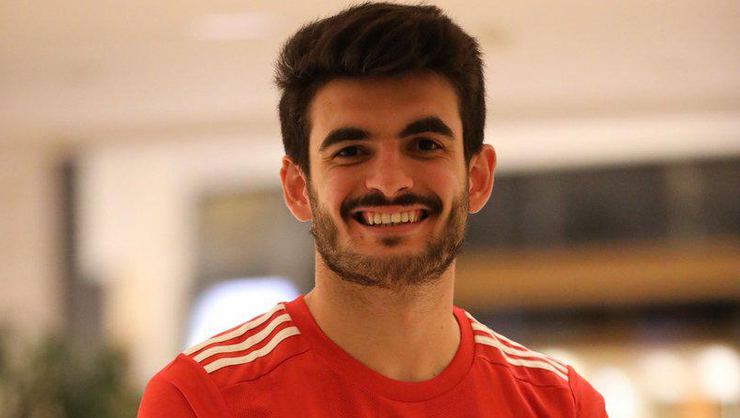 Fatih Aksoy'un Satılmasına İsyan