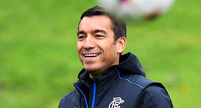 Bronckhorst'un yardımcılarını duyurdular